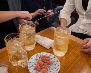飲食店員が「舌打ちしたくなる」実はイラついている客の言動10選 - Ameba News [アメーバニュース]